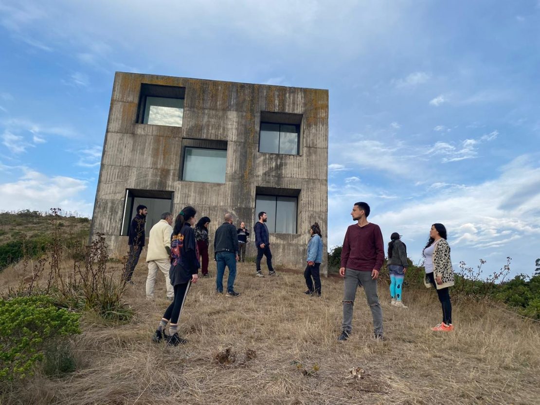 Casa Poli se iluminó con residencia artística teatral UBB – Extensión UBB